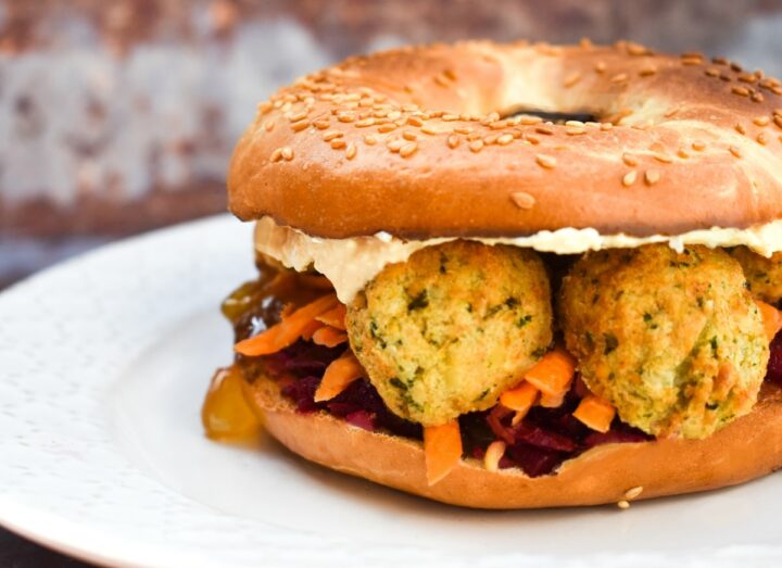 Falafel Beetroot Bagel Sandwich - theveganlunchbox.co.uk